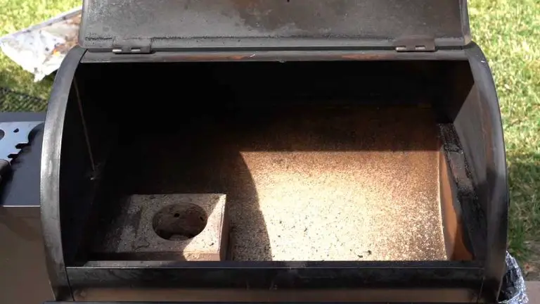 Traeger HEr Code: Reasons + Solutions